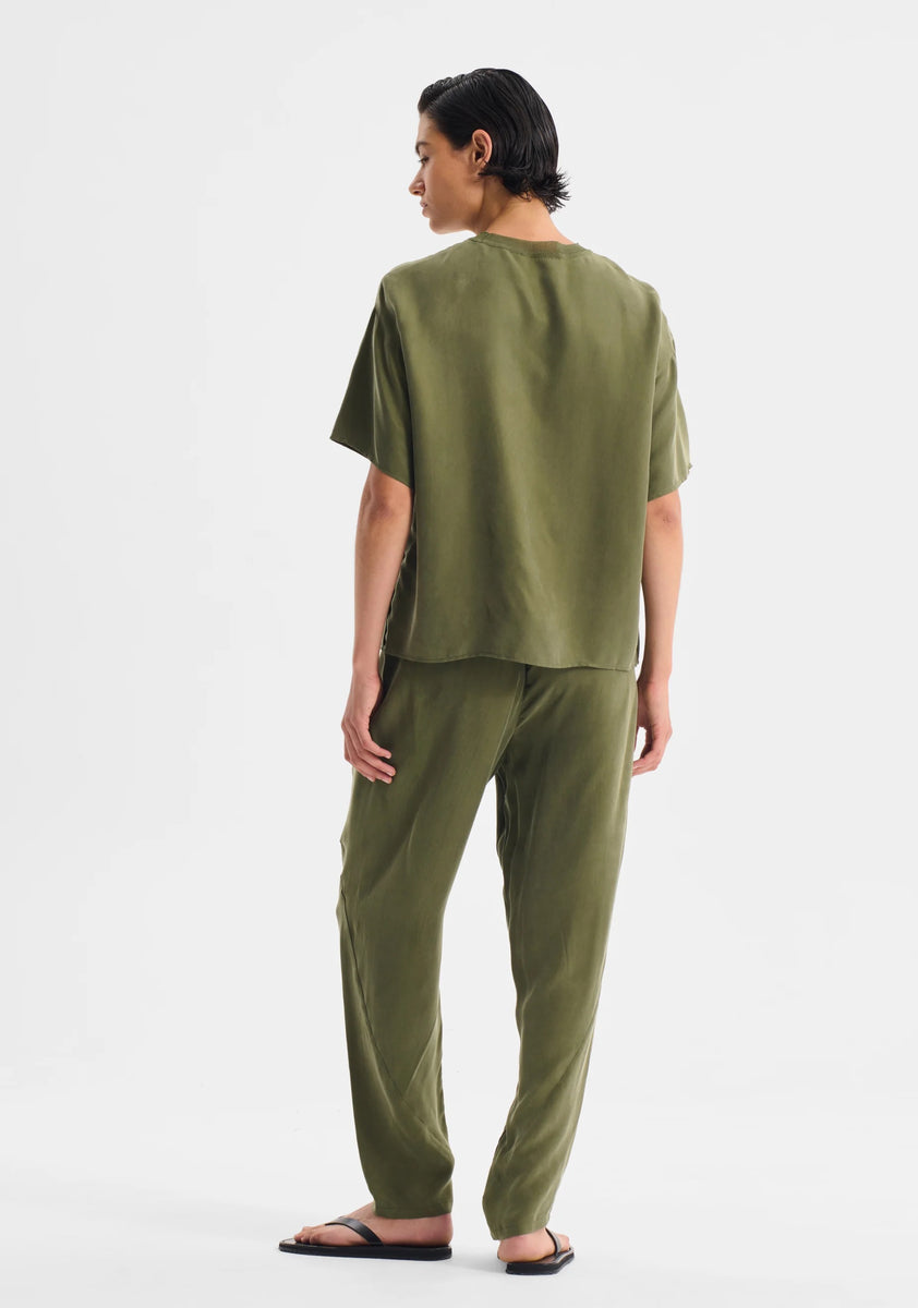 The Zeke Top in Olive by Morrison – Mister Darcy