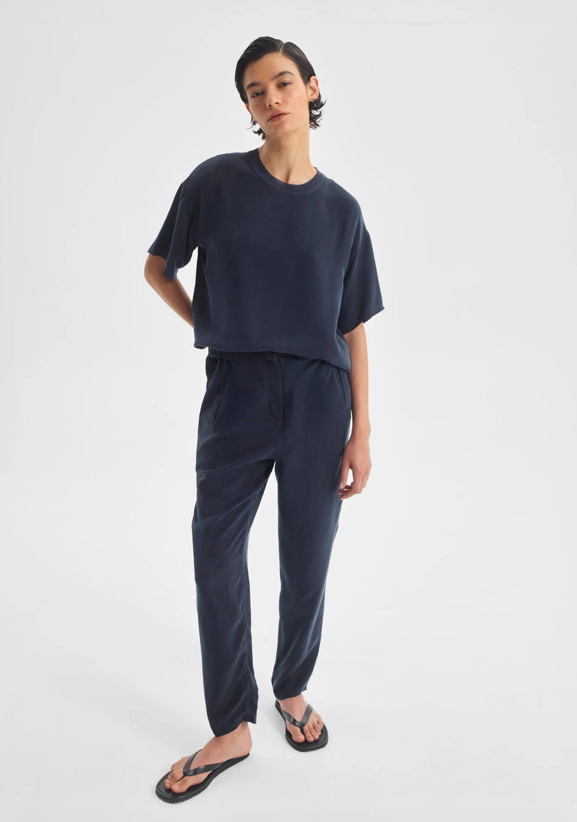 The Zeke Top in Navy by Morrison – Mister Darcy